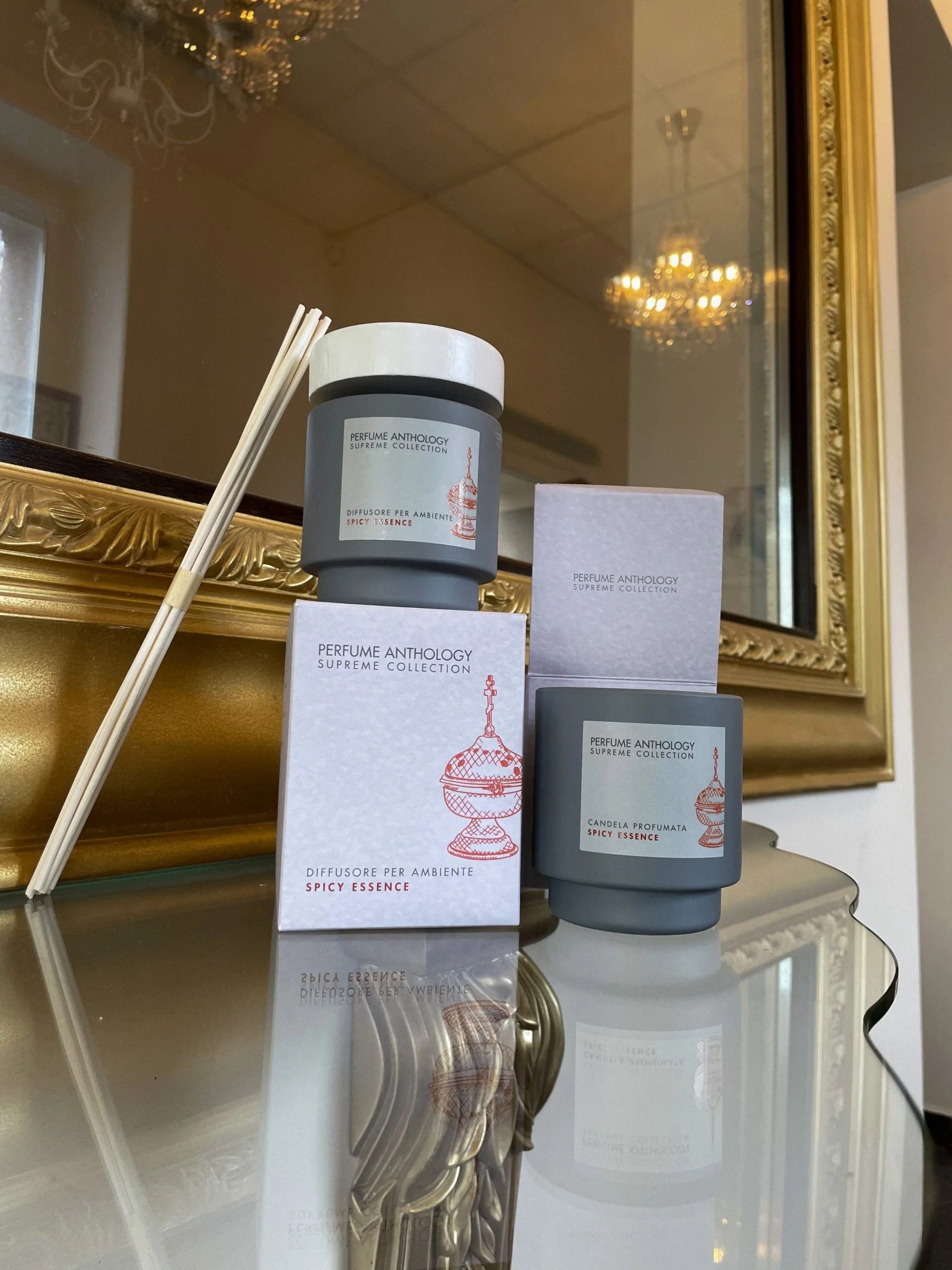 The Look Hair and Beauty Clinic - CANDLE AGARWOOD